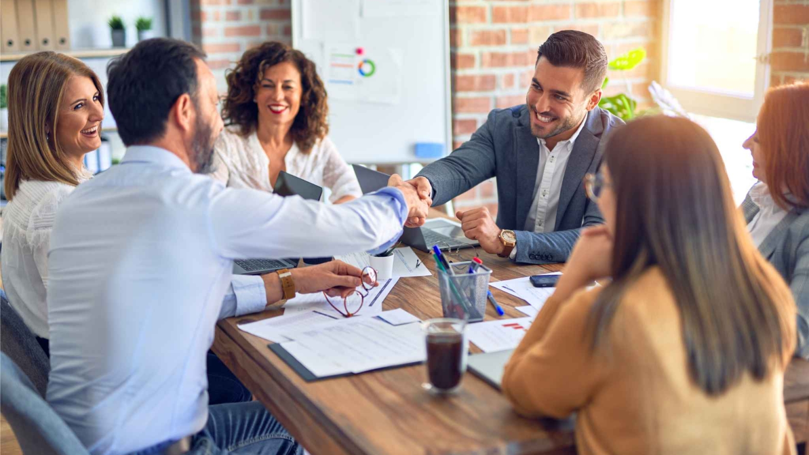 How to create a recruitment marketing strategy