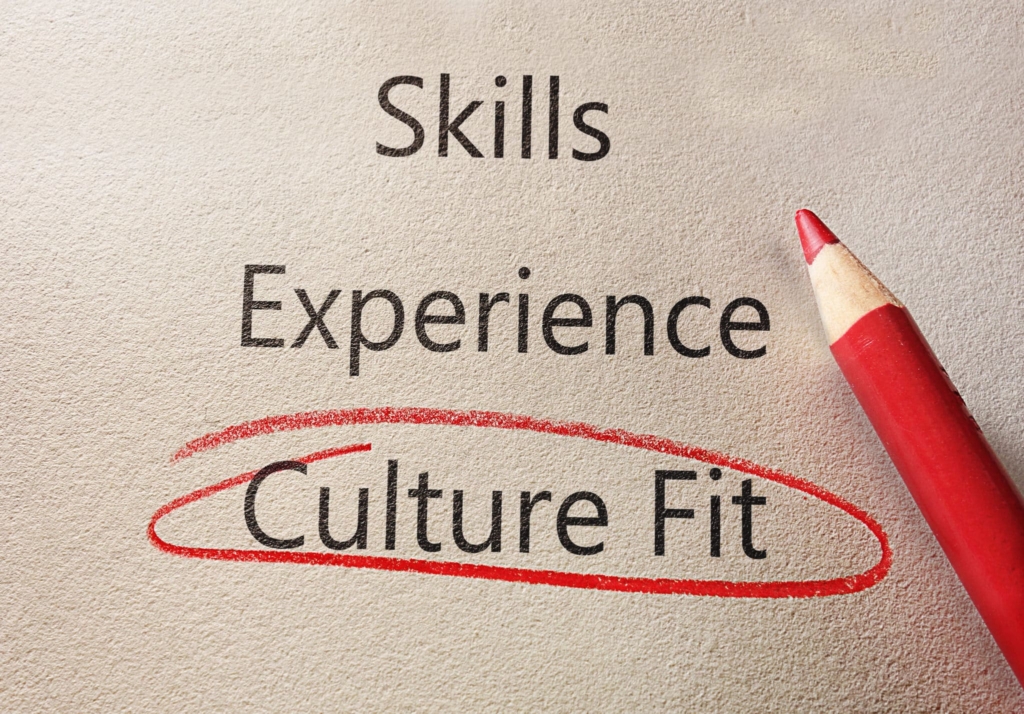 Top cultural fit interview questions to assess candidates
